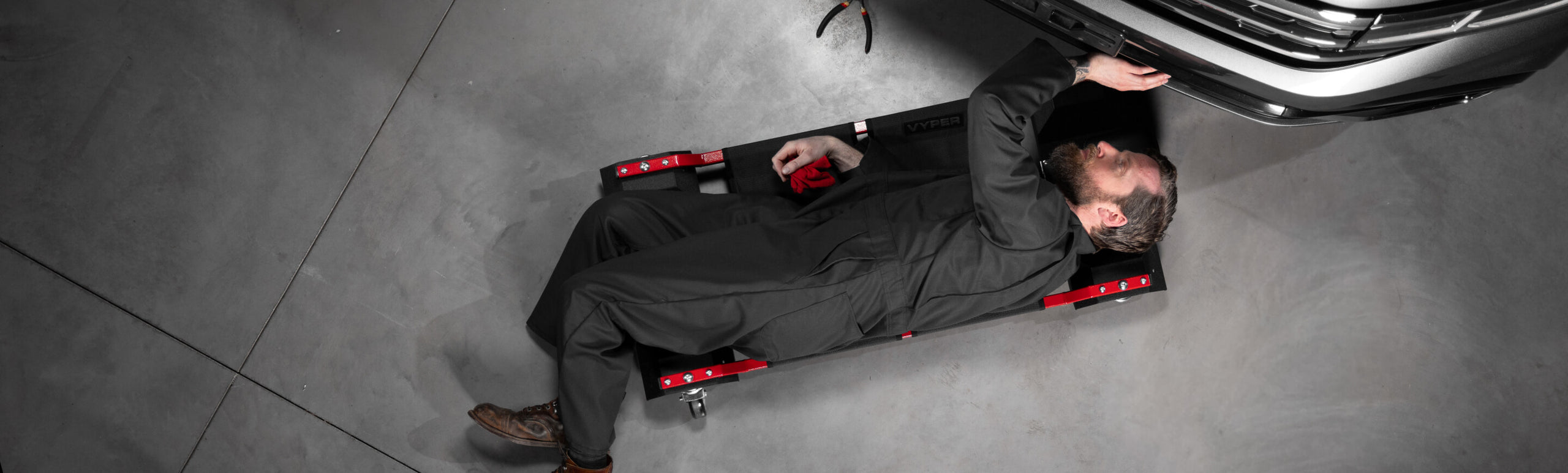 Mechanic Creeper with Padded Headrest, Low Profile | Vyper – Vyper ...